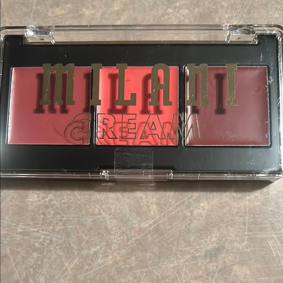 Milani | Makeup | New Milani Cream Blush Palette 1 Sun Kissed Glow ...
